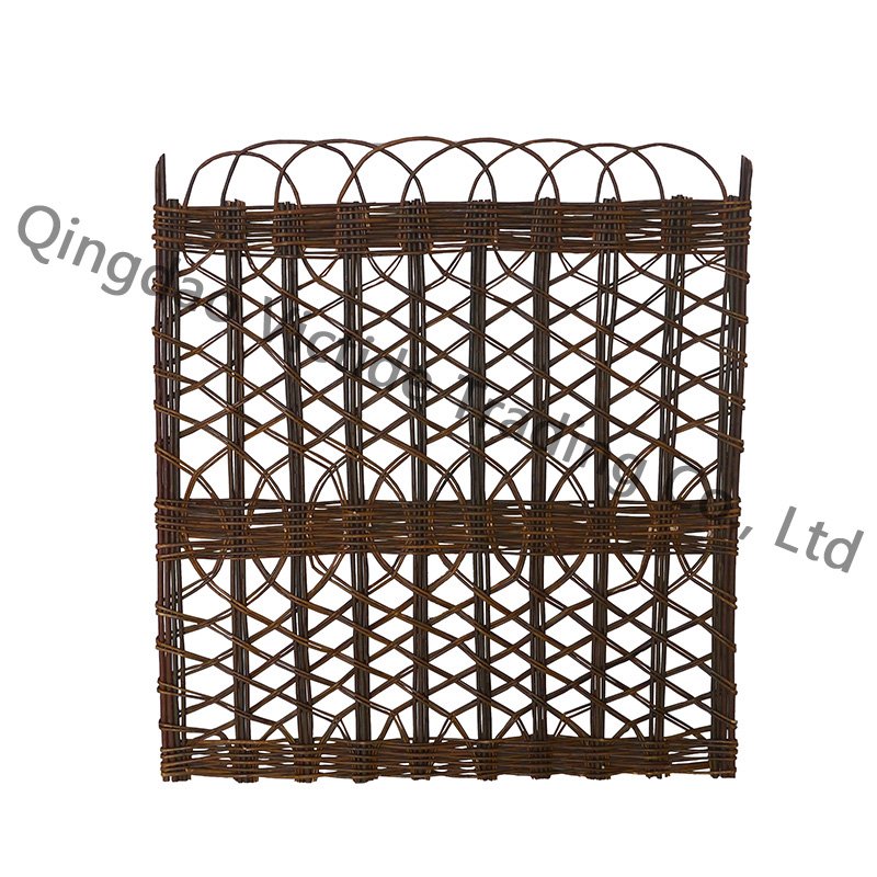 Willow Privacy Screen